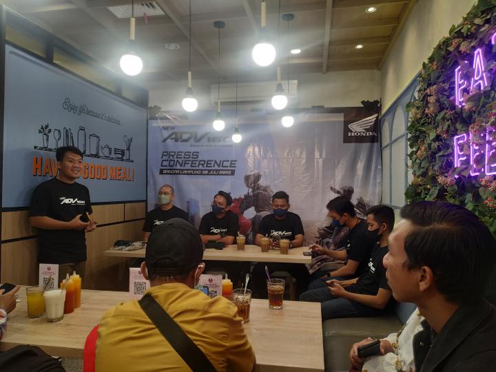 Beli New Honda ADV16 Dapatkan Promo Gratis Jaket dan Potongan Tenor 5 Bulan