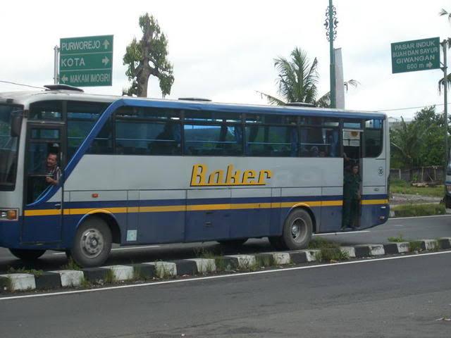 Sang Legendaris Bus Baker, Akankah Digantikan Bus TransJogja